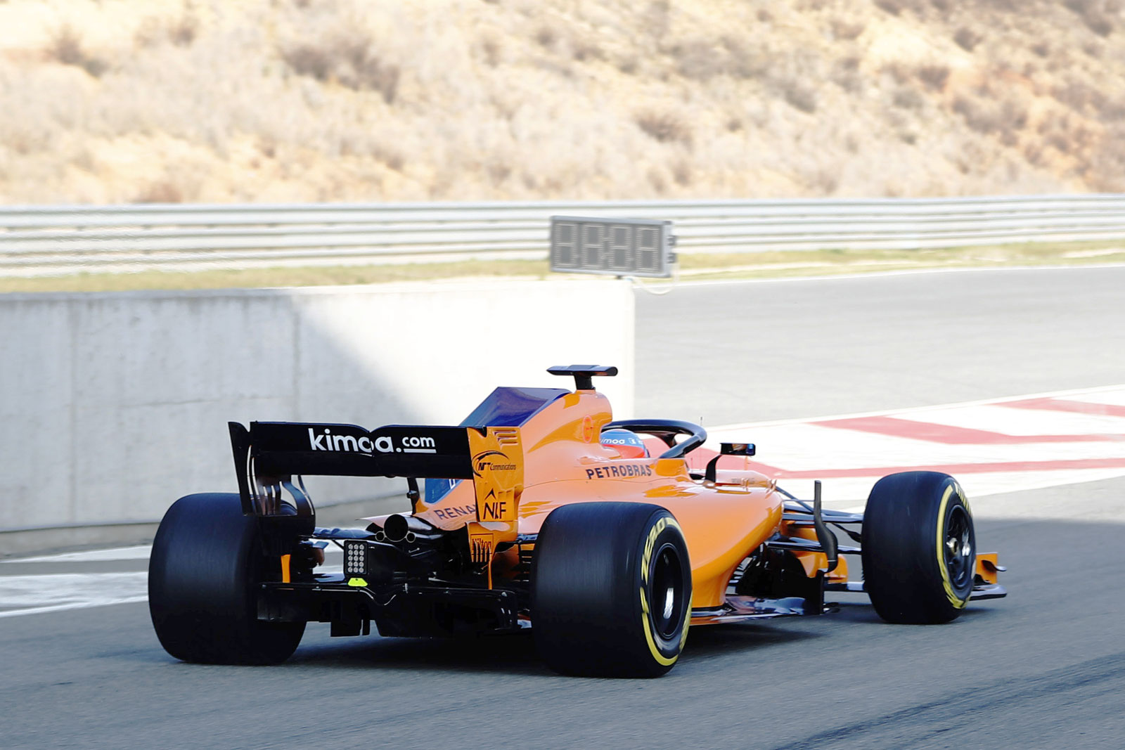 【新車解説】マクラーレンMCL33、ホイールベース延長で空力的飛躍の下地形成か – F1LIFE