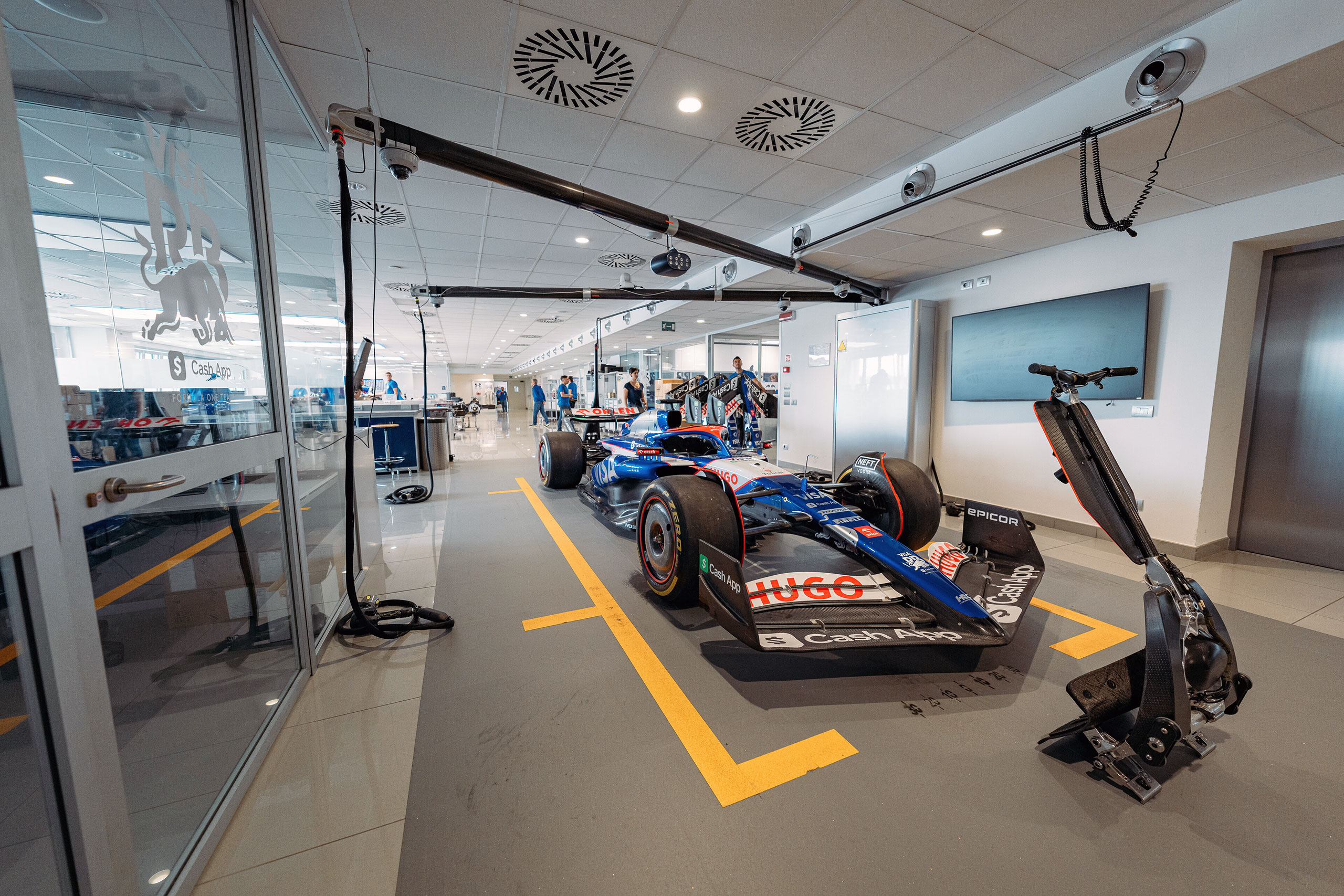 【特別記事】レーシングブルズ、VCARB 02を生み出すファクトリー徹底紹介【ファエンツァ】 – F1LIFE